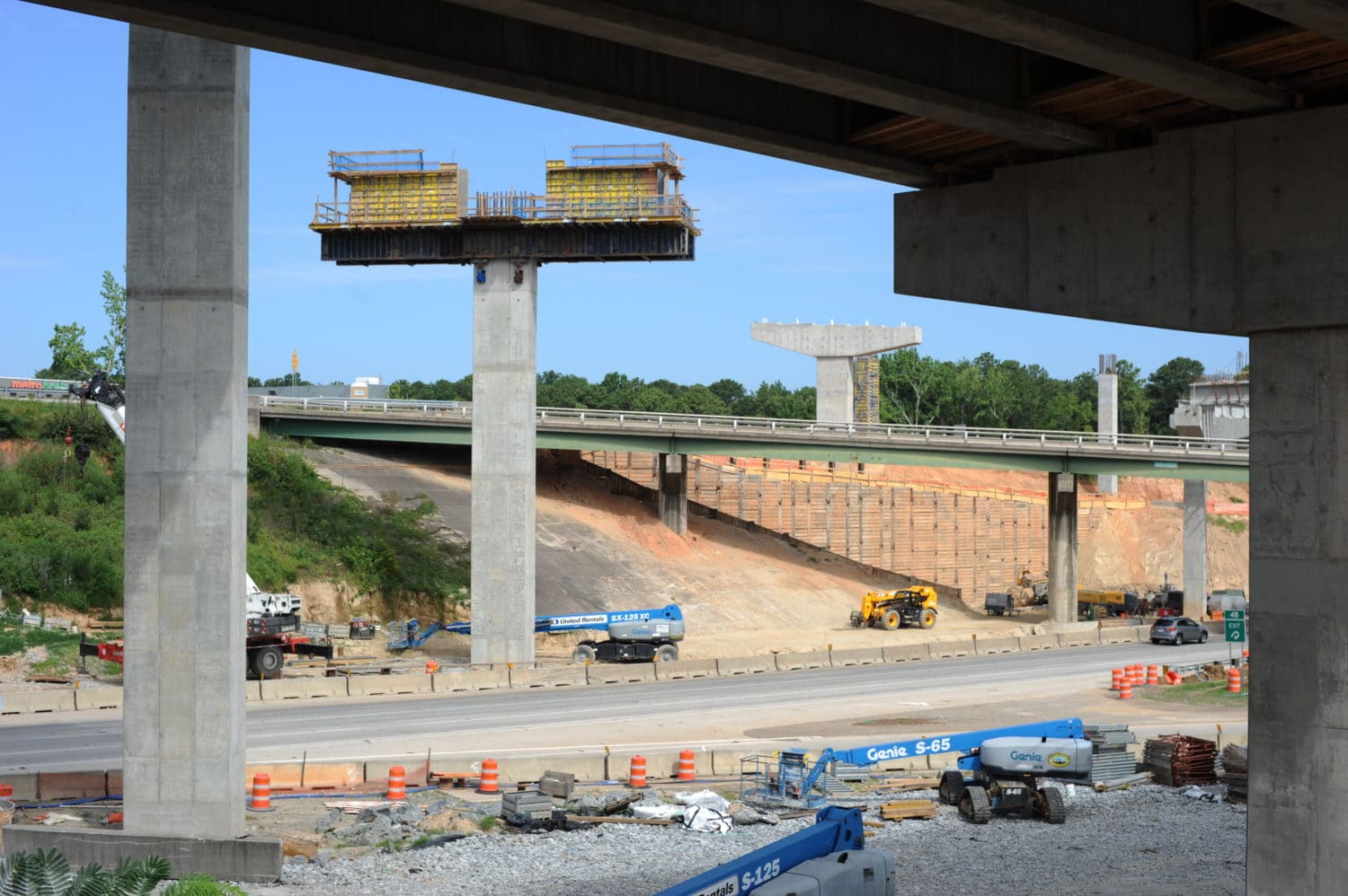 Towering bridges begin transforming I-285/Ga. 400 interchange in ...