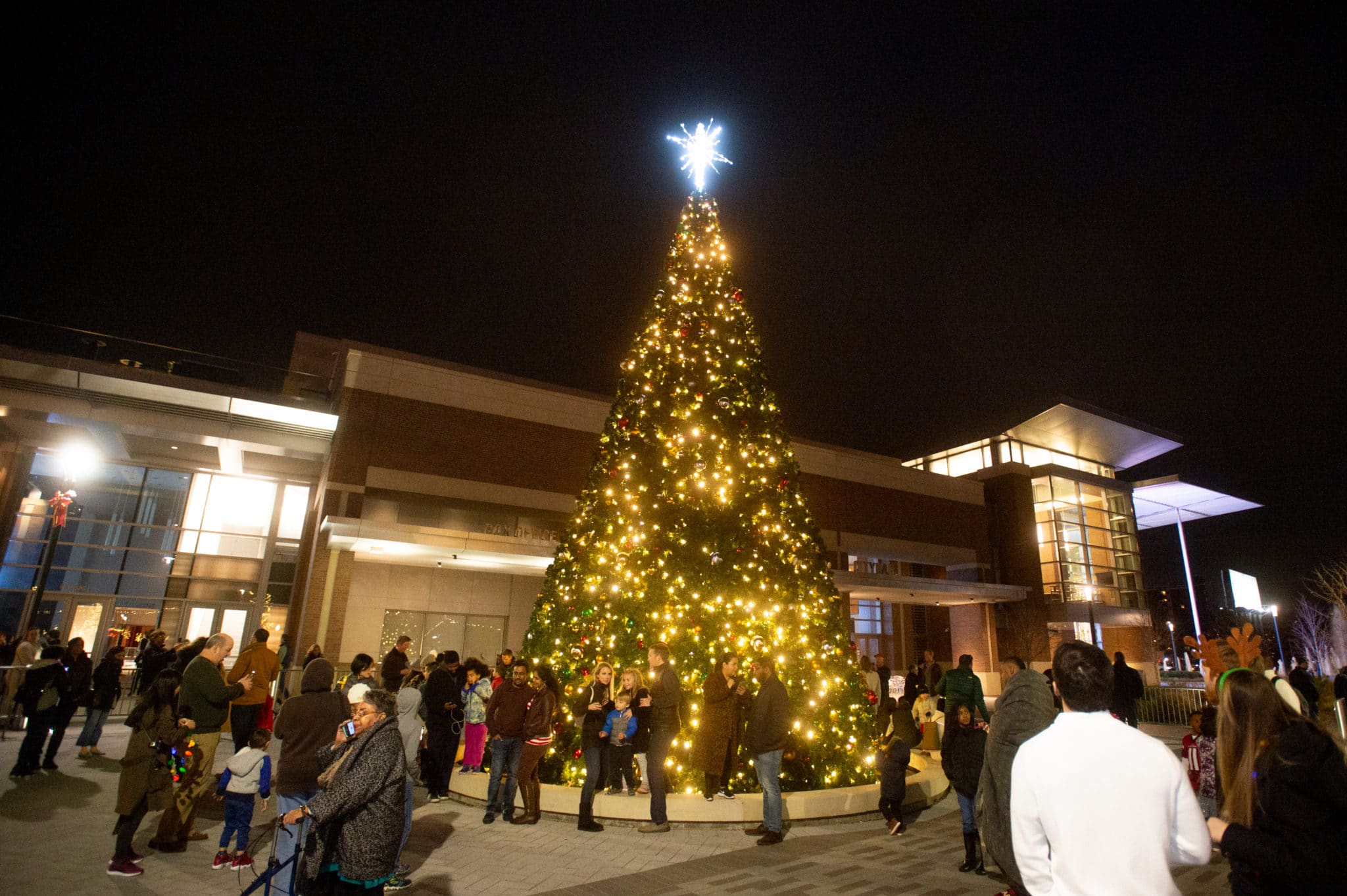 Photos: Sparkle Sandy Springs celebrates holiday season with parade ...