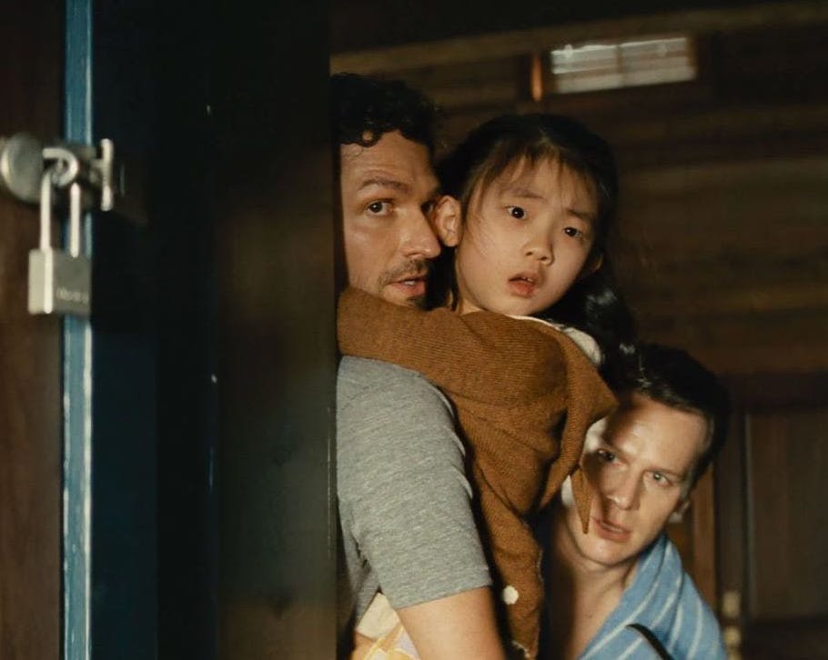 Film Review: ‘Knock at the Cabin’ and the subversion of the twist ...