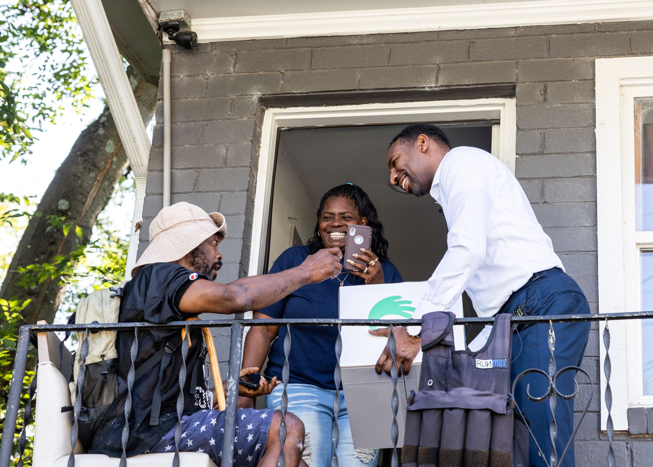 Mayor Andre Dickens delivers Open Hand's 35 millionth meal - Rough ...