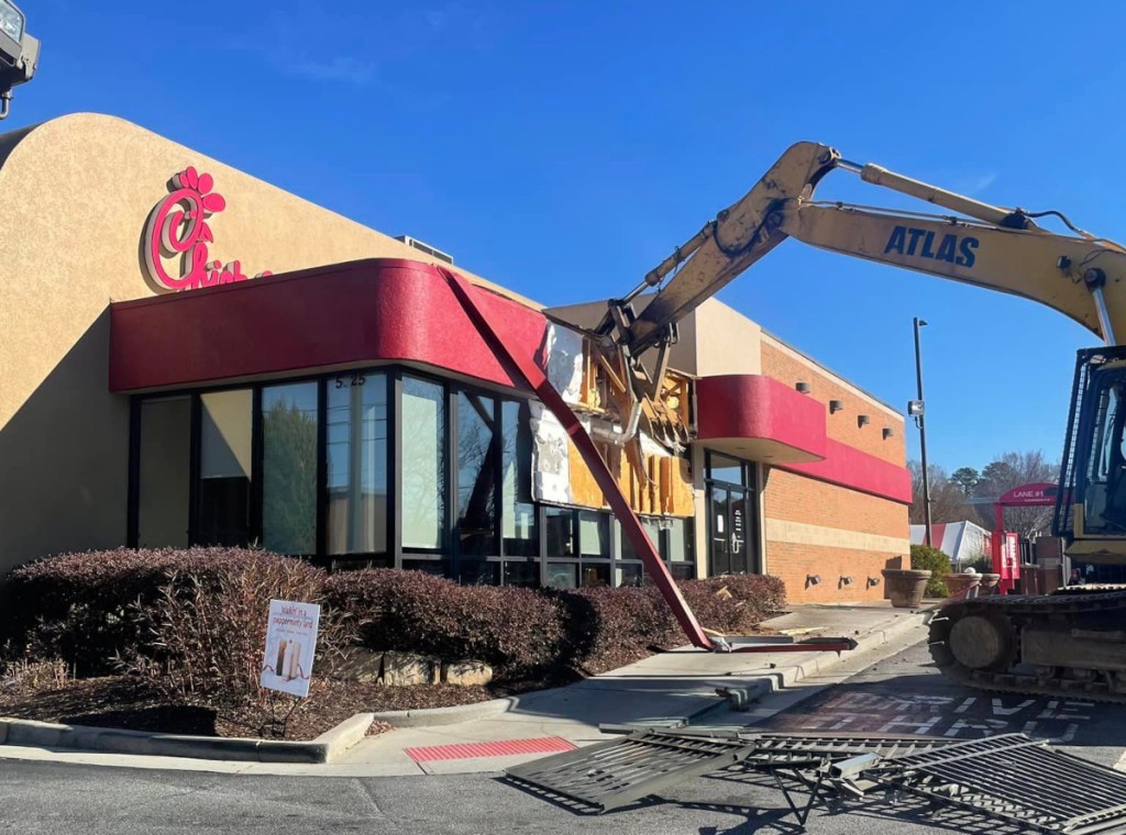 Chick-fil-A reopening in Sandy Springs this summer with new restaurant ...