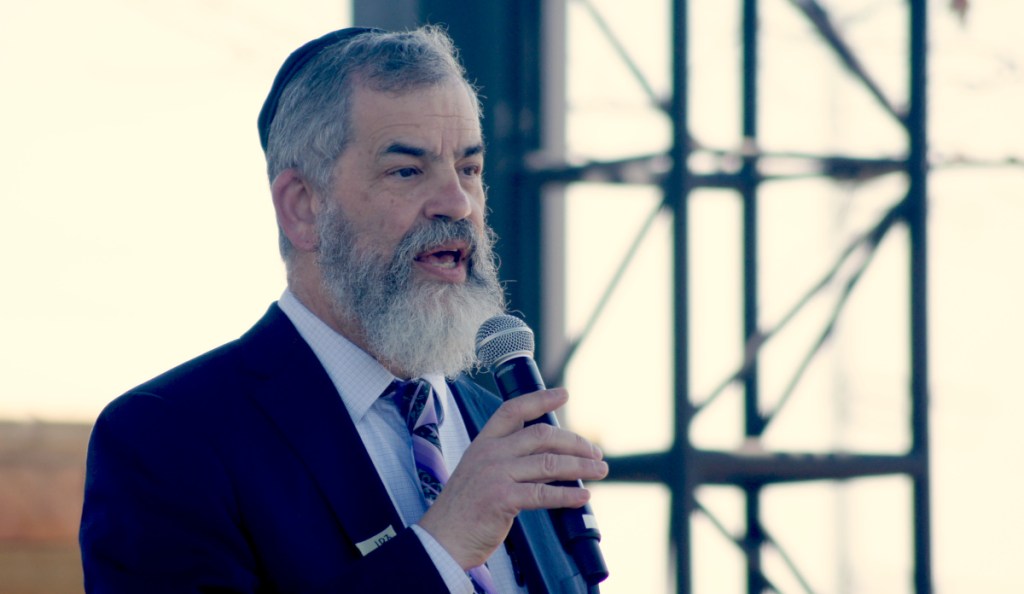 Jewish community affirms its unity with Israel at Sandy Springs ...